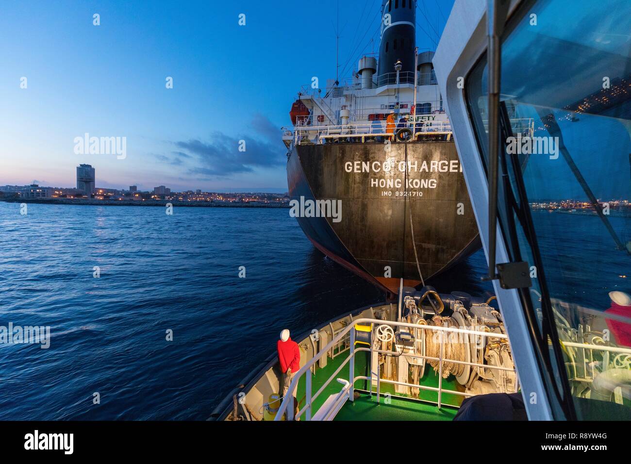 Fos sur mer port hi-res stock photography and images - Alamy