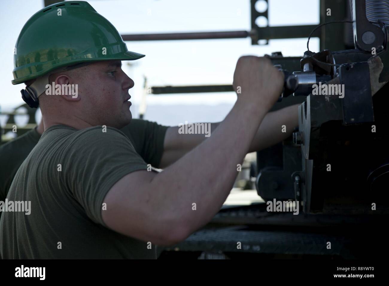 Air force radar set hi-res stock photography and images - Alamy
