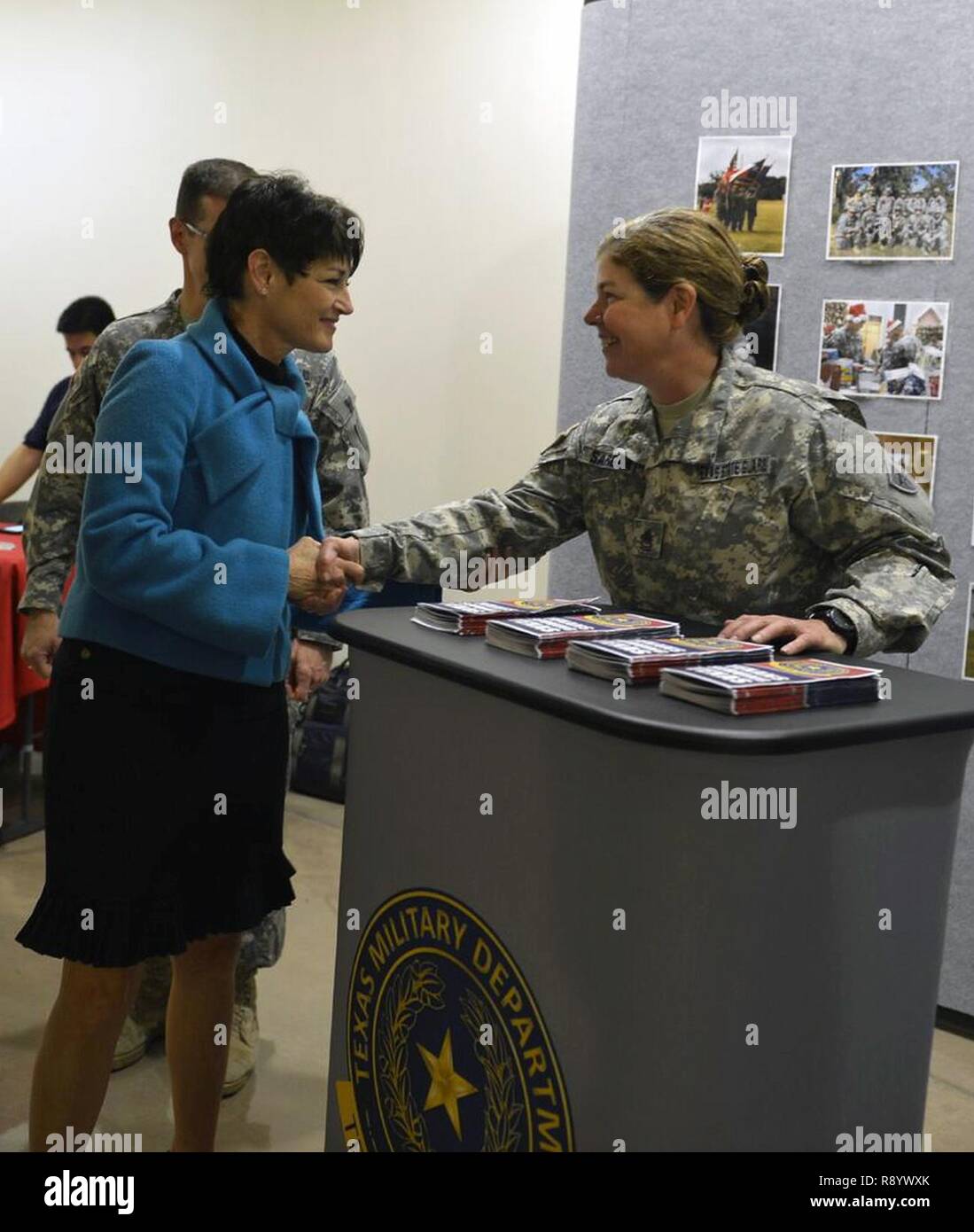 Donna campbell hi-res stock photography and images - Alamy