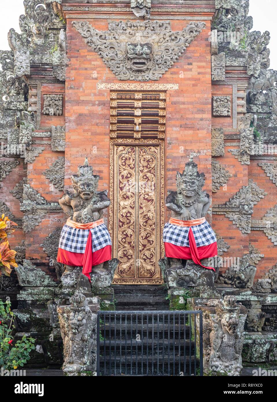 Indonesia, Bali, Puseh Batuan Temple, Sukawati Stock Photo - Alamy