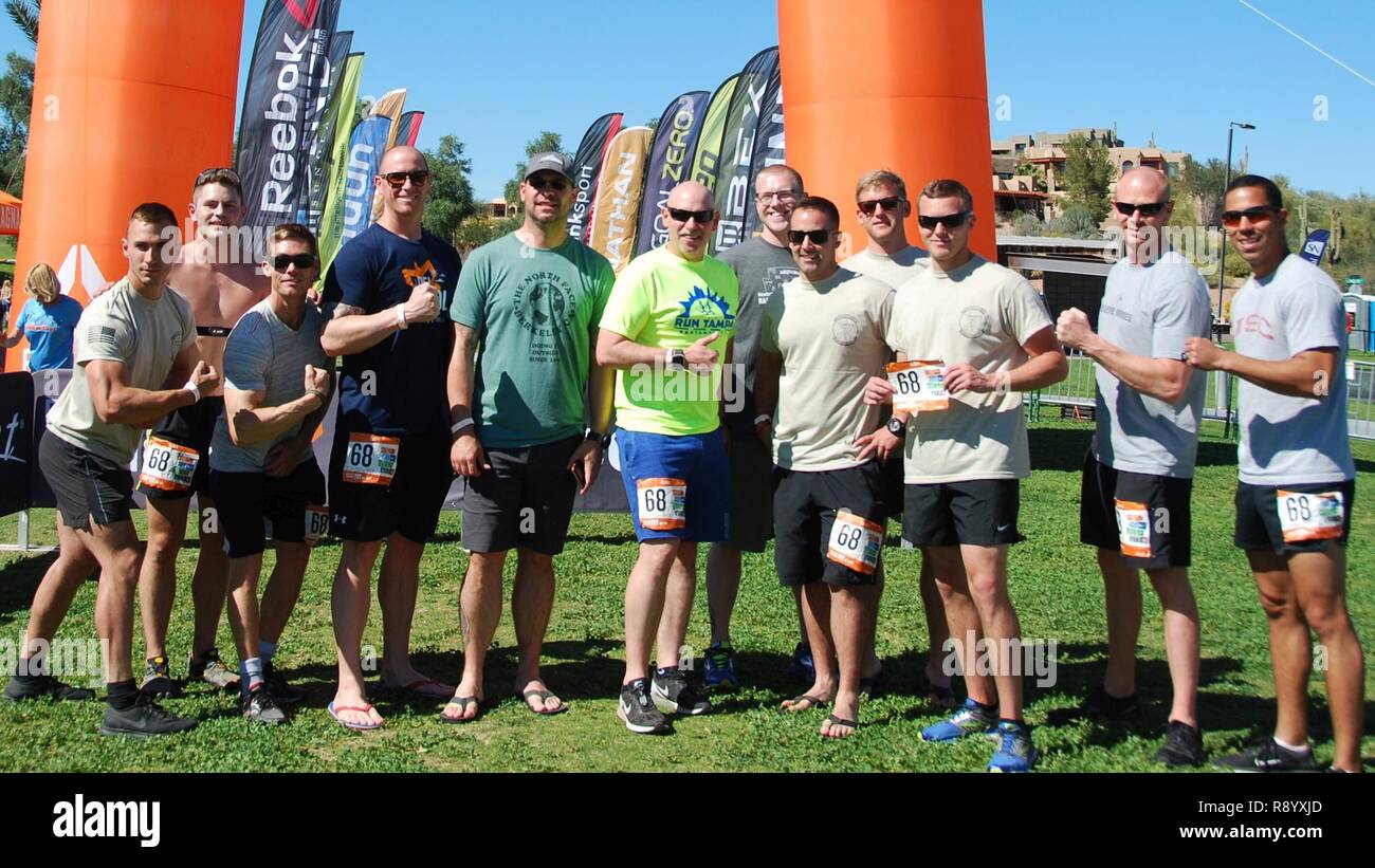 Ragnar relay hi-res stock photography and images - Alamy