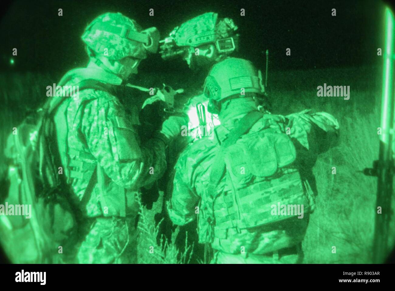 A U.S. Army West Virginia National Guard Soldier and a U.S. Special ...