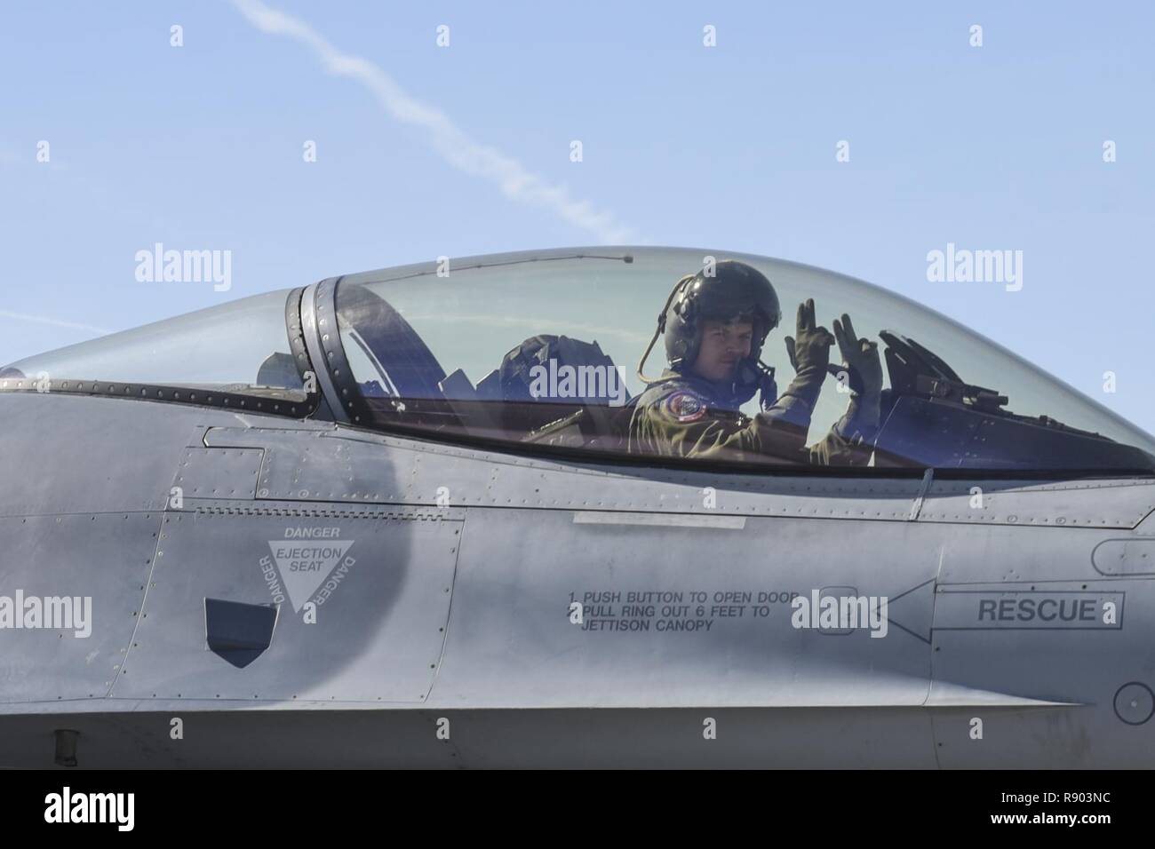 100th fighter squadron hi-res stock photography and images - Alamy