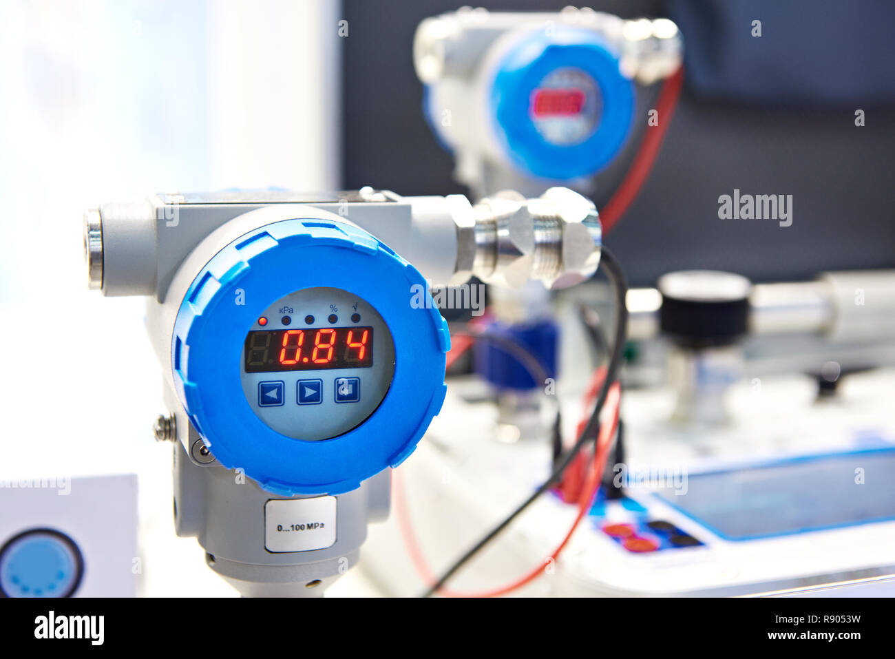 Pressure sensor hi-res stock photography and images - Alamy