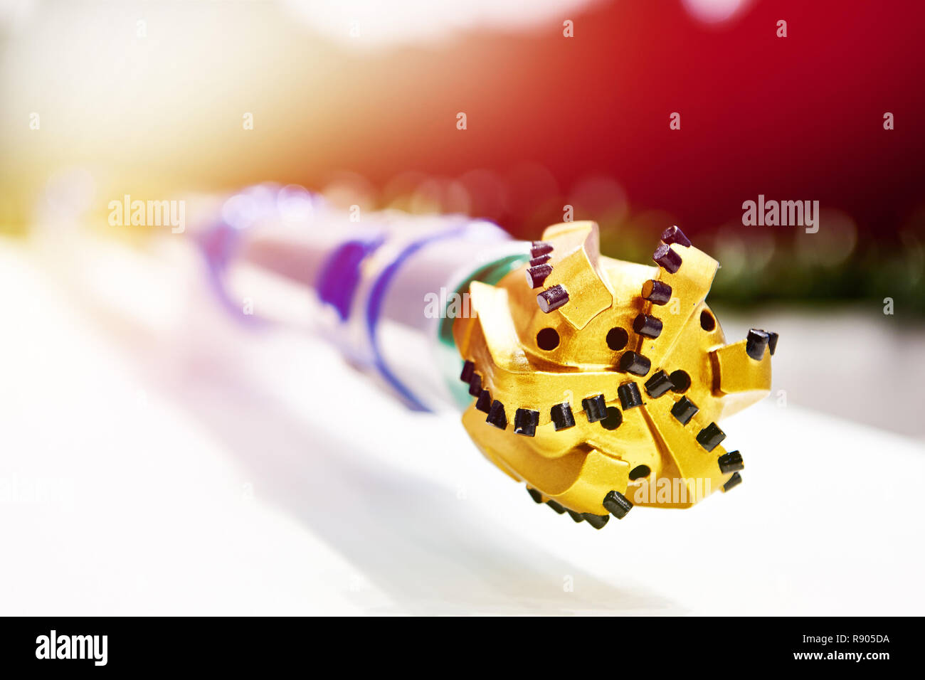 Drilling for oil hi-res stock photography and images - Alamy