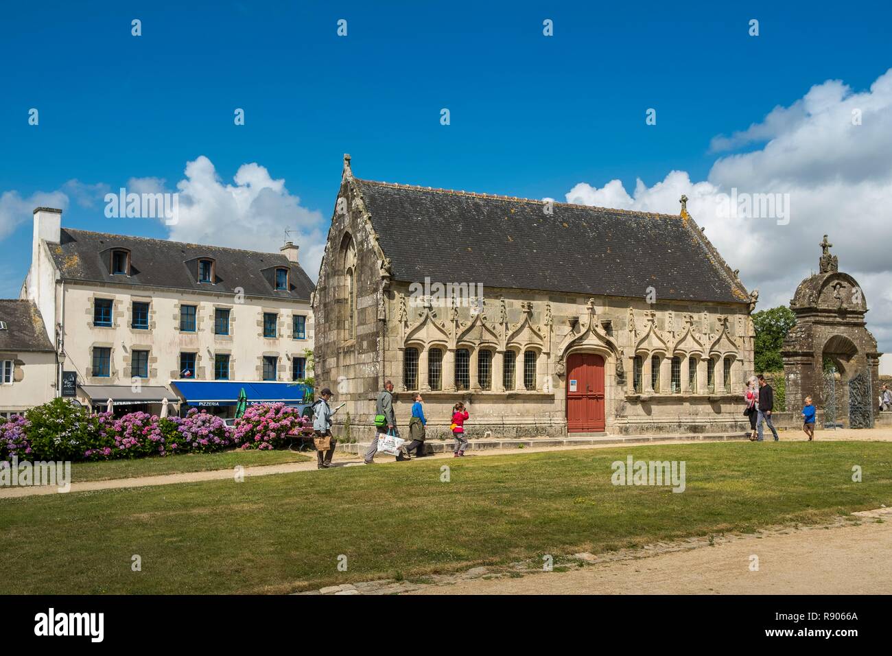Parish enclosure of pleyben hi-res stock photography and images - Alamy
