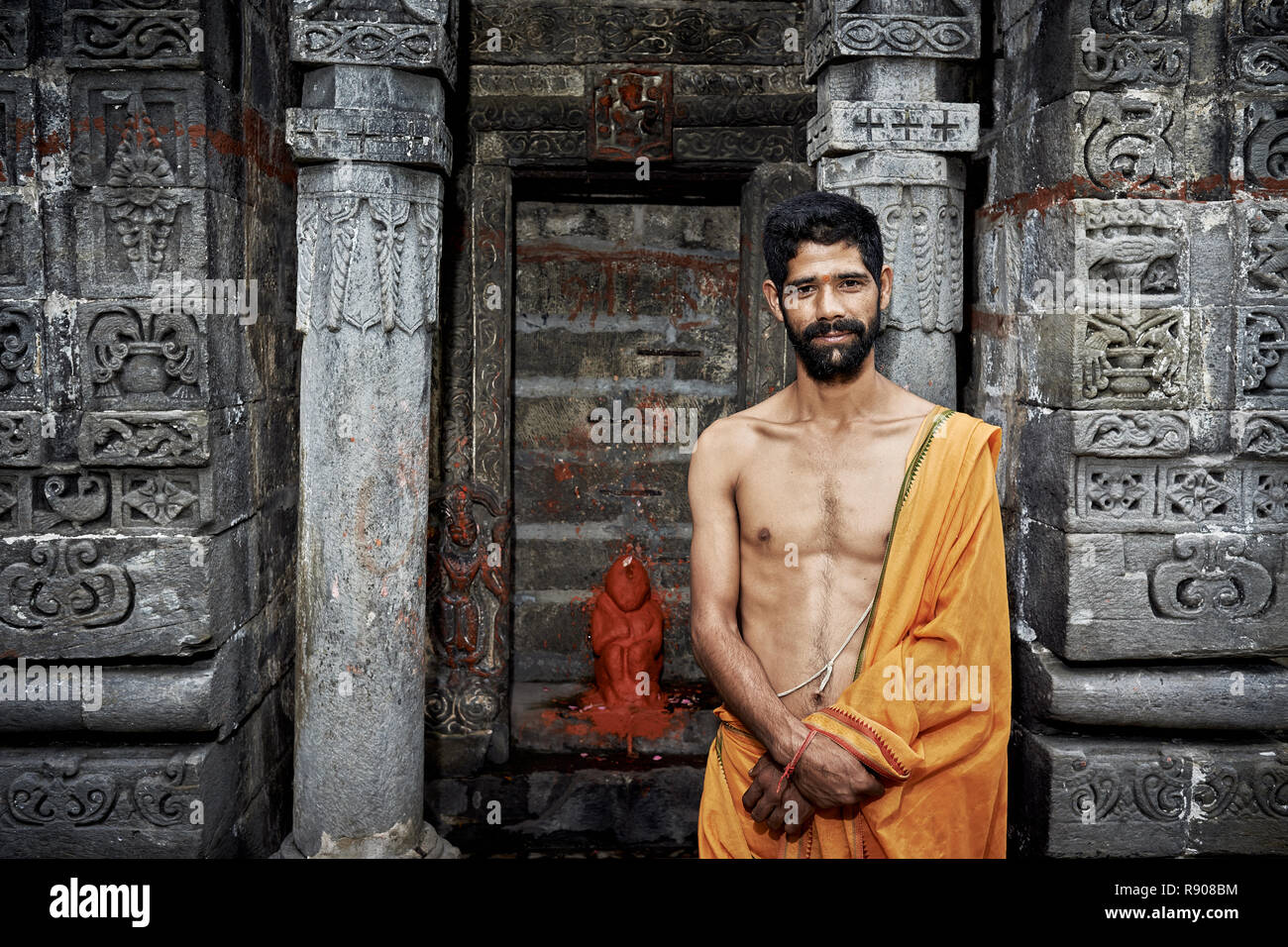 Jain sadhu hi-res stock photography and images - Alamy