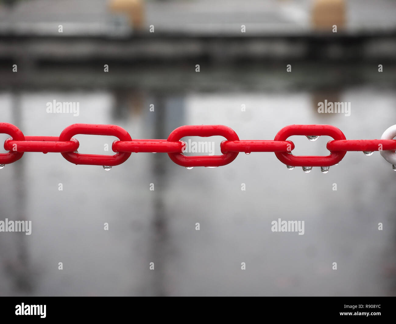 Plastic barrier chain hi-res stock photography and images - Alamy