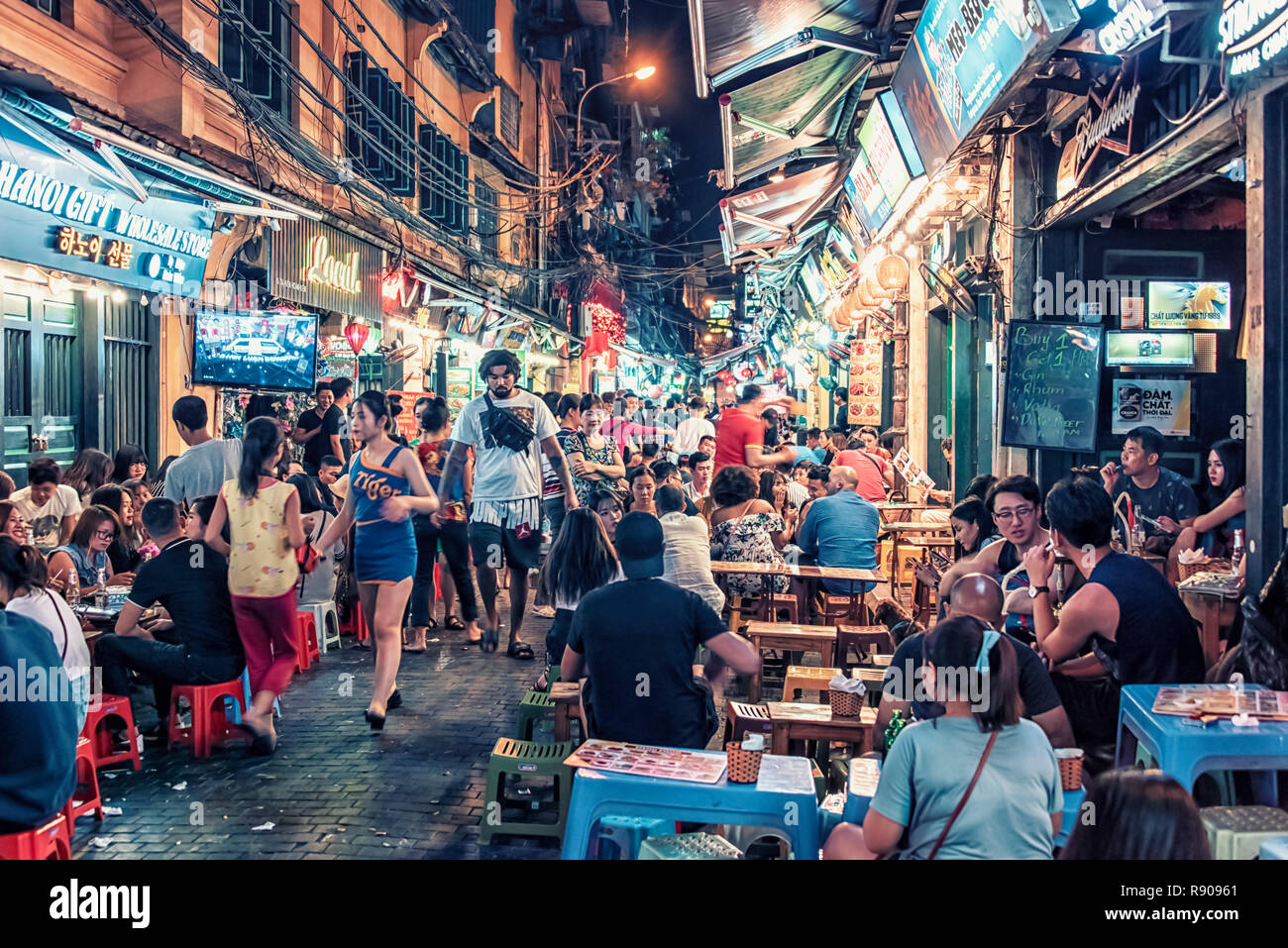 Hanoi vietnam street life city old quarter hi-res stock photography and ...