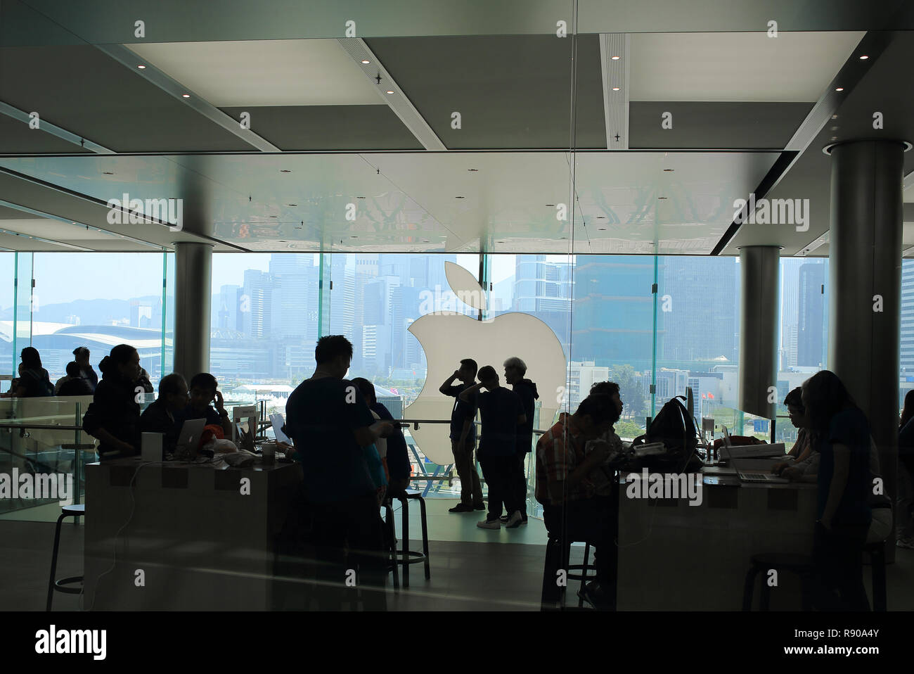 Hong Kong Computer Shopping Mall High Resolution Stock Photography and ...