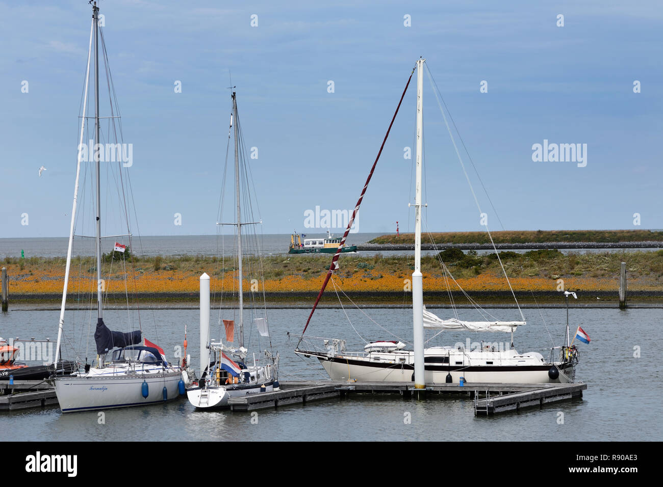 Den oever boat port harbor sea hi-res stock photography and images - Alamy