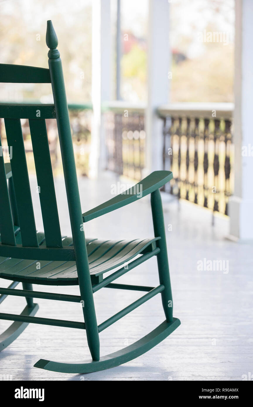 Southern people on porch hi-res stock photography and images - Alamy