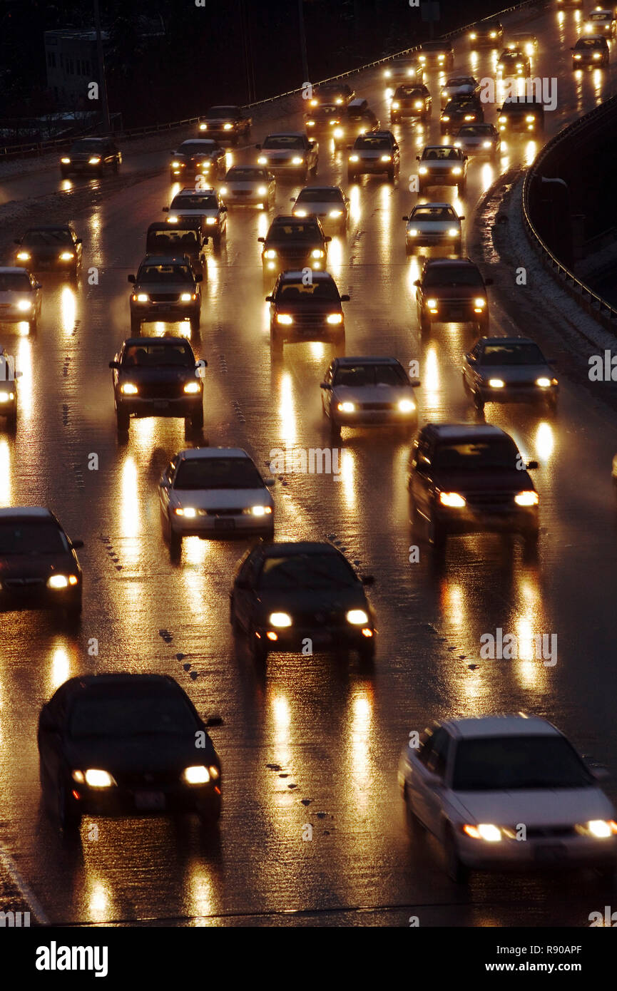 View of cars on a freeway in the evening Stock Photo - Alamy
