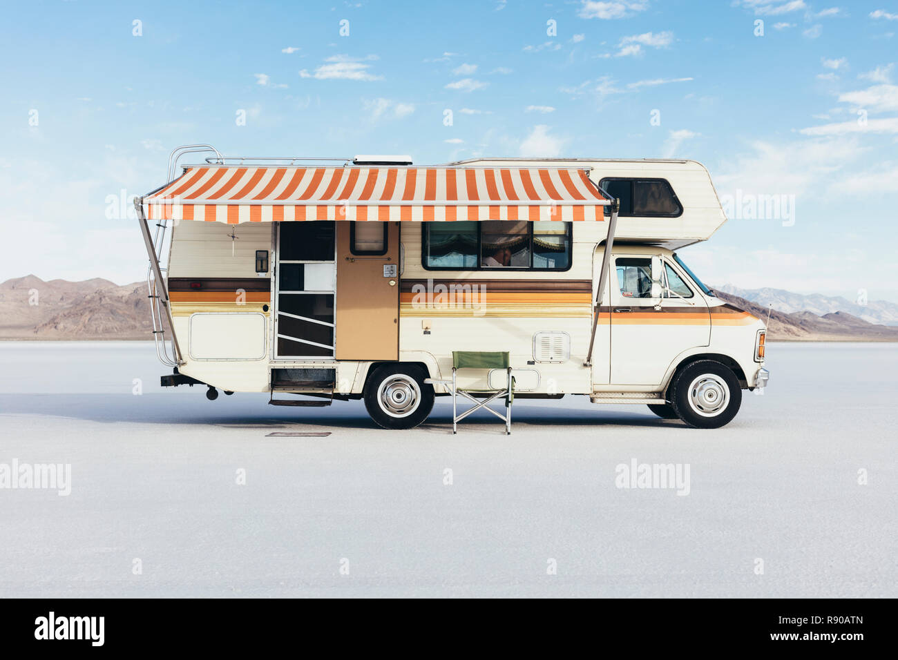 Vintage dodge sportsman rv hi-res stock photography and images - Alamy