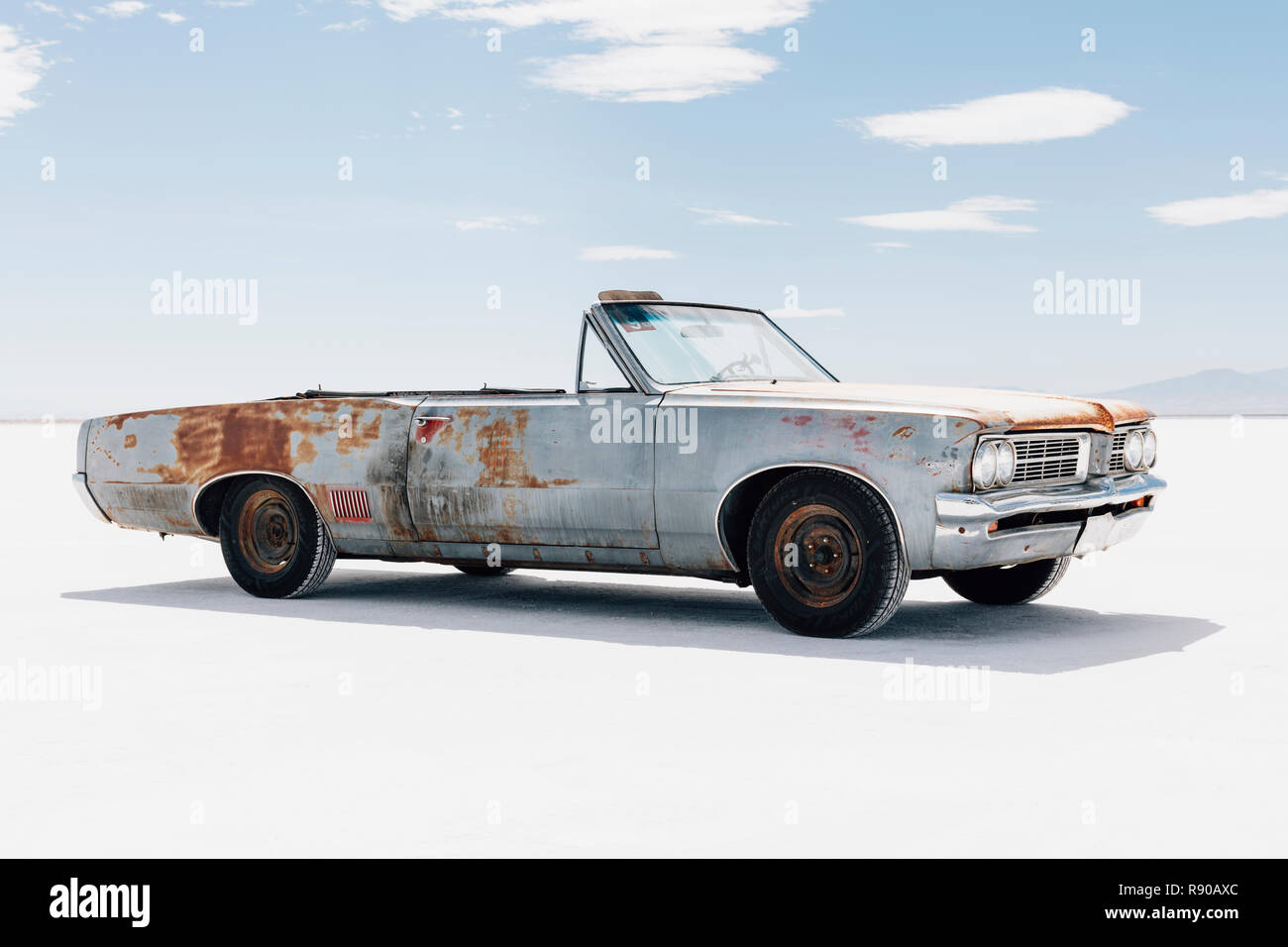 Old rusty pontiac hi-res stock photography and images - Alamy