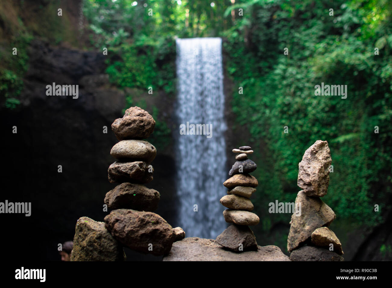 Stacked pyramid hi-res stock photography and images - Alamy