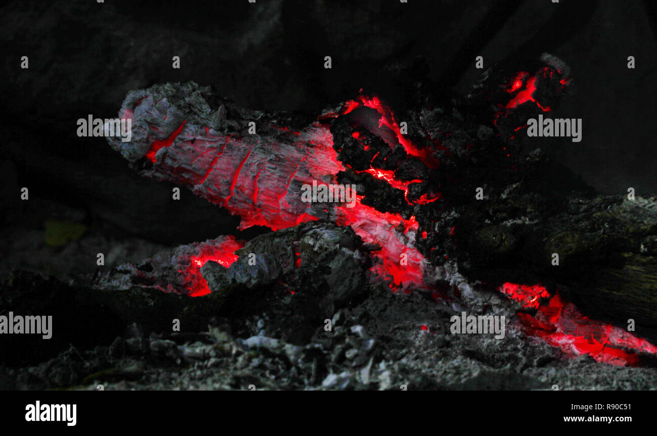 Wood embers background texture Stock Photo - Alamy