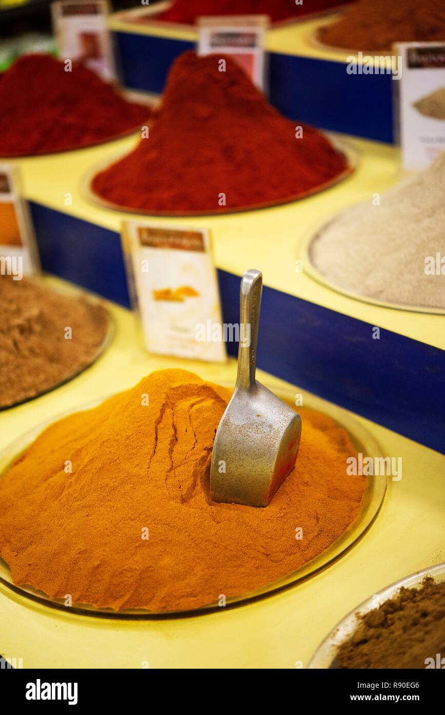 Armenian grocery store hi-res stock photography and images - Alamy