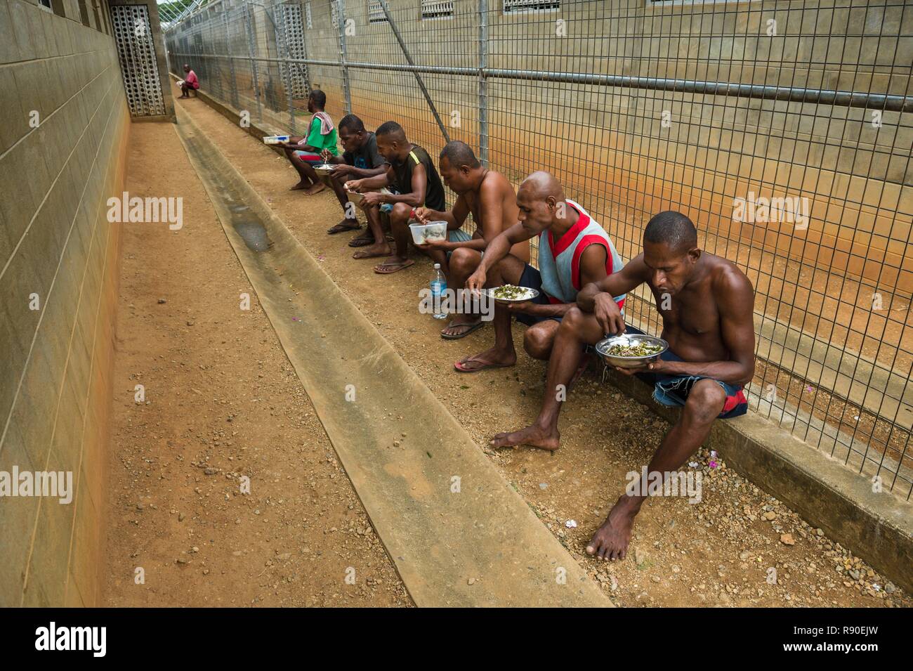 Medium security prison hi-res stock photography and images - Alamy