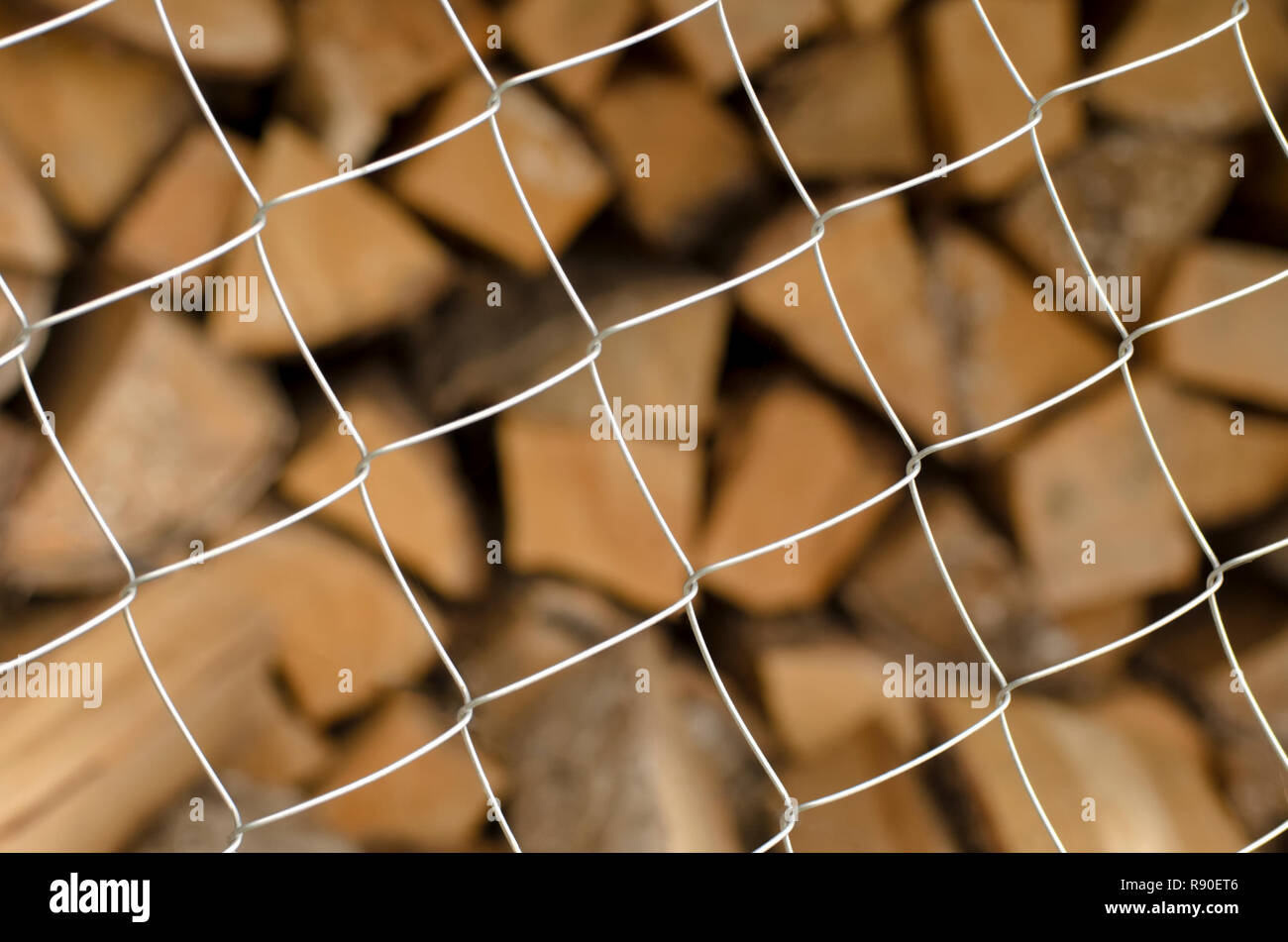 Metal mesh texture backgrounds hi-res stock photography and images - Alamy