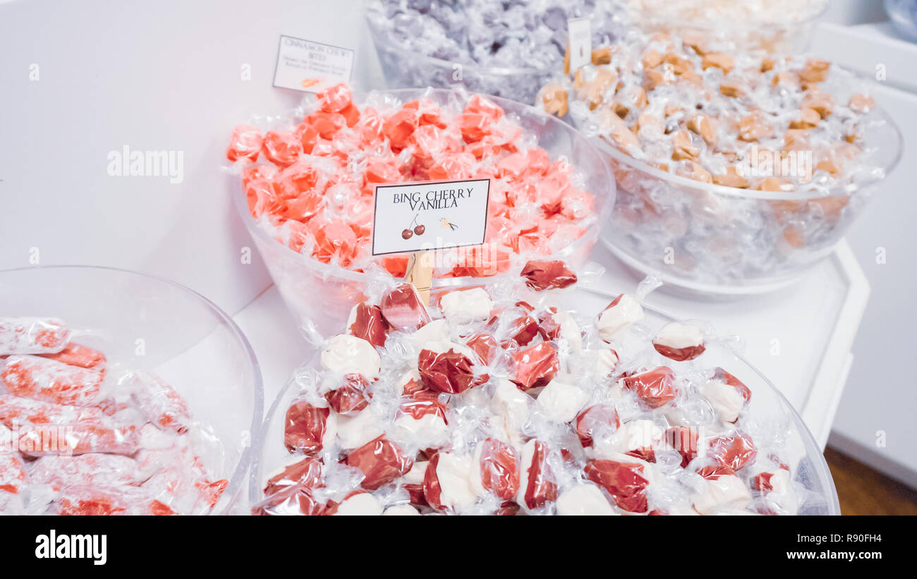 Taffy candy display hi-res stock photography and images - Alamy