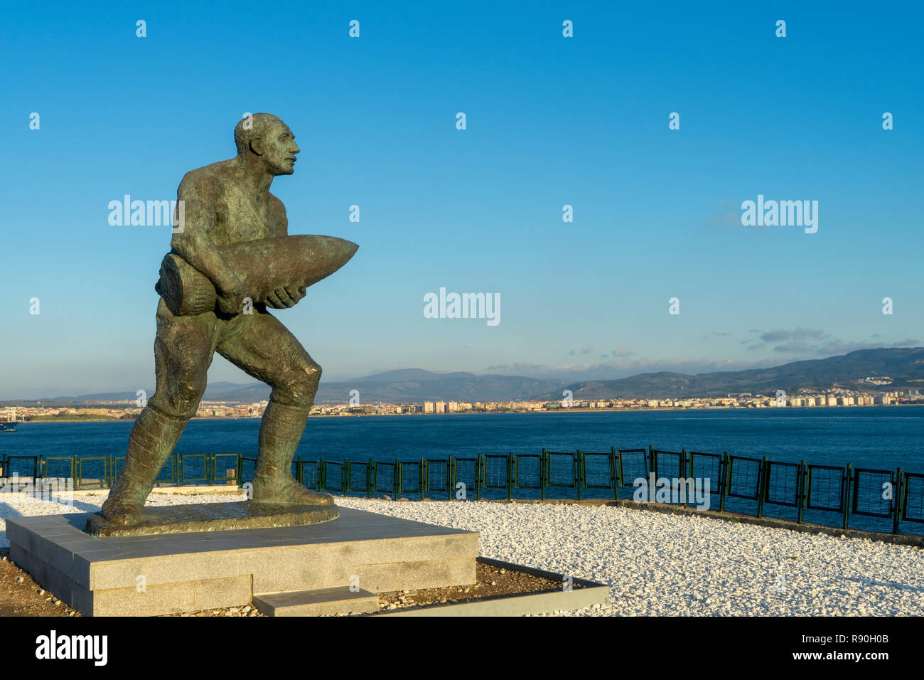 Statue of the Gallipoli battle hero,Turkish Corporal Seyit Onbasi in ...