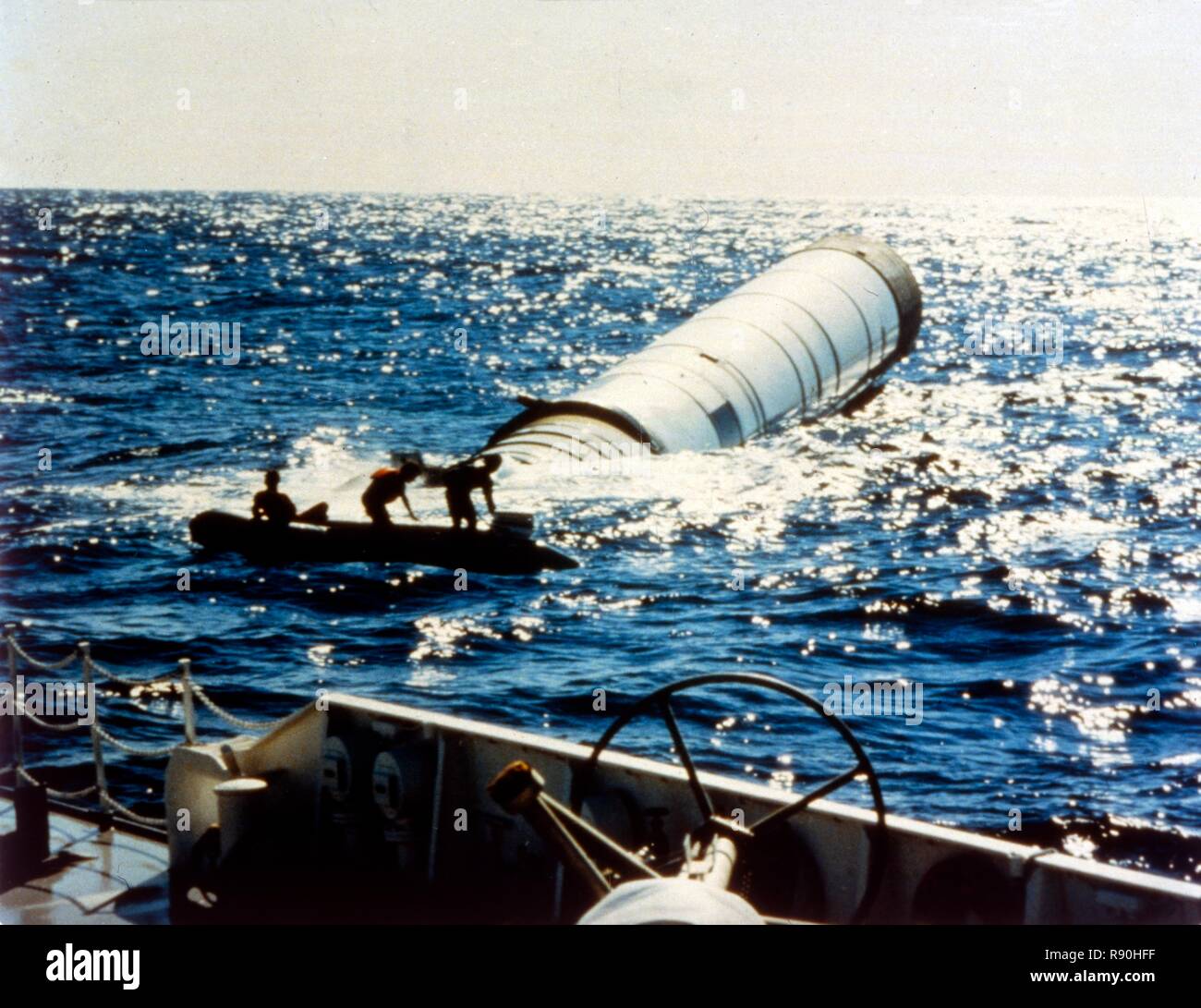 Rocket booster recovery, second Space Shuttle flight, November 1981 ...