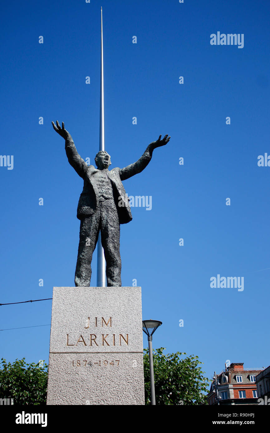 Jim Larkin Statue, The Spire, O'Connell Street, Dublin, Irland/ Ireland ...