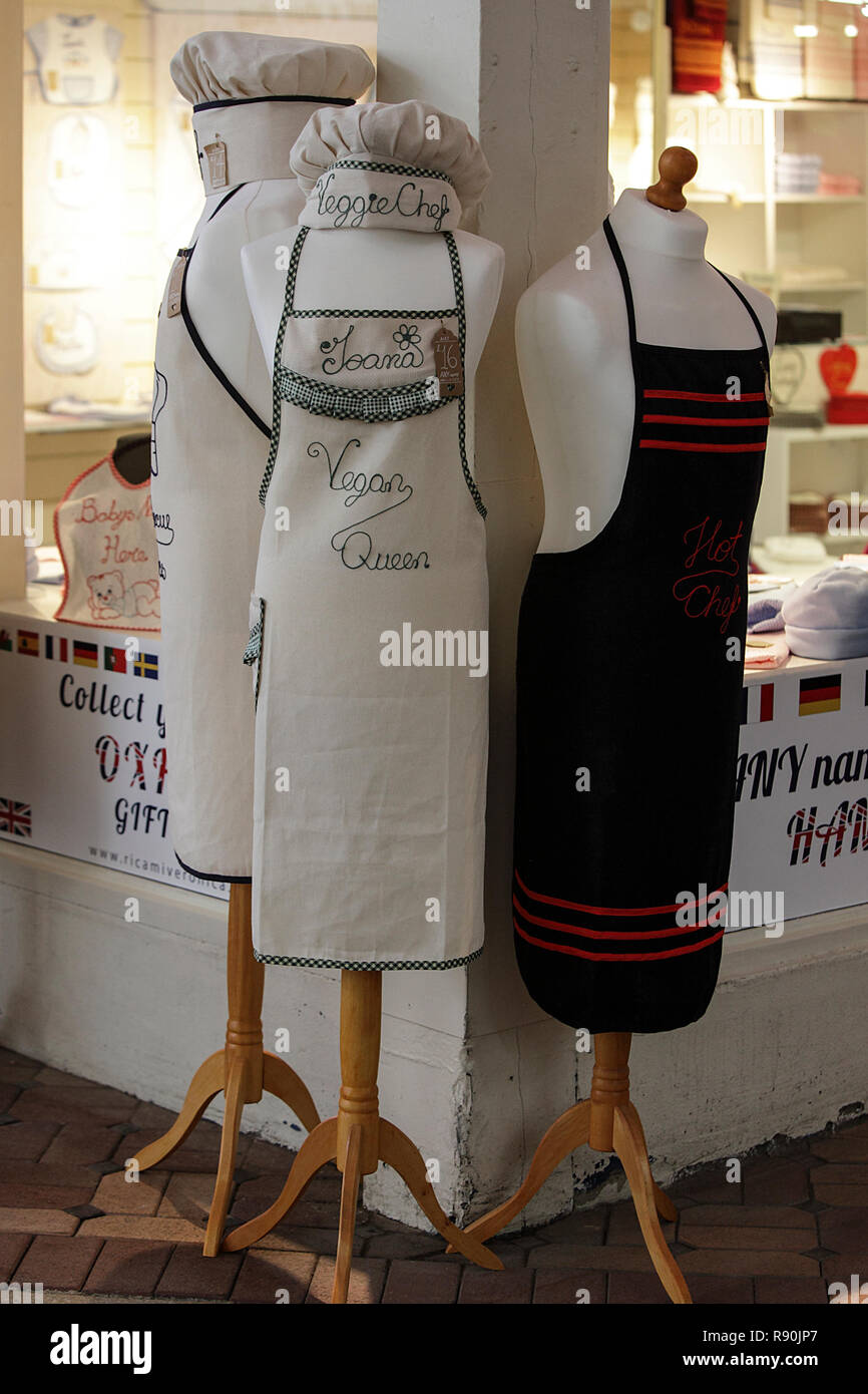 Cream coloured apron hi-res stock photography and images - Alamy