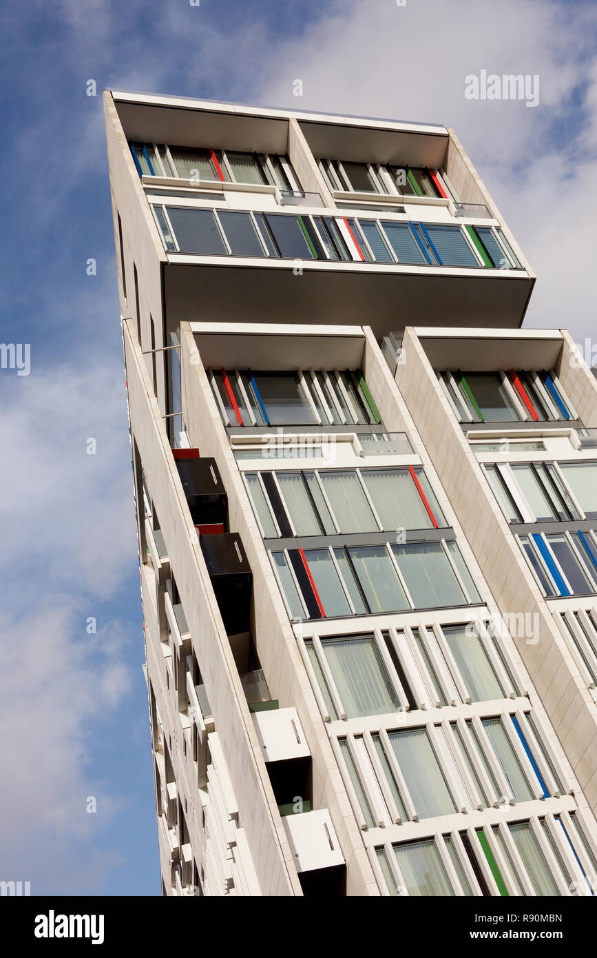 Modern building on the junction of Buckingham Palace Road and Victoria ...