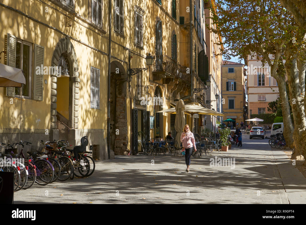 Piazza lucca hi-res stock photography and images - Alamy