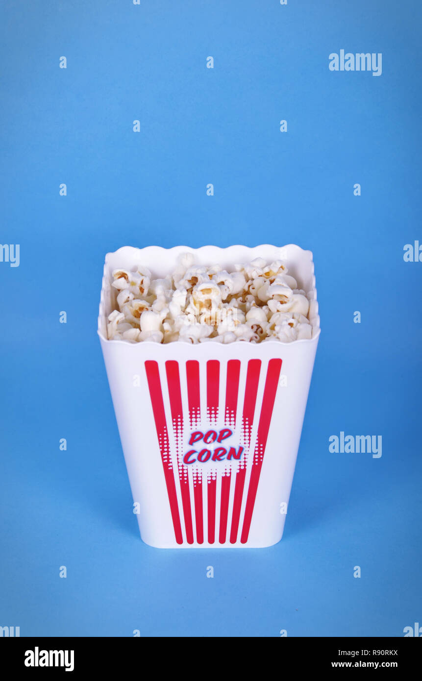 Striped box with popcorn Stock Photo - Alamy