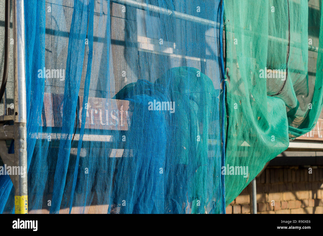 Safety net scaffolding Stock Photo - Alamy