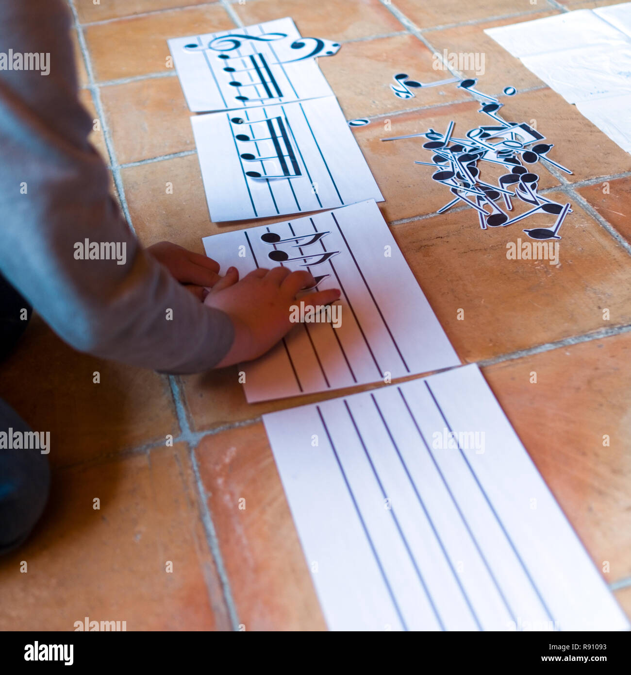 Music notes cut out hi-res stock photography and images - Alamy