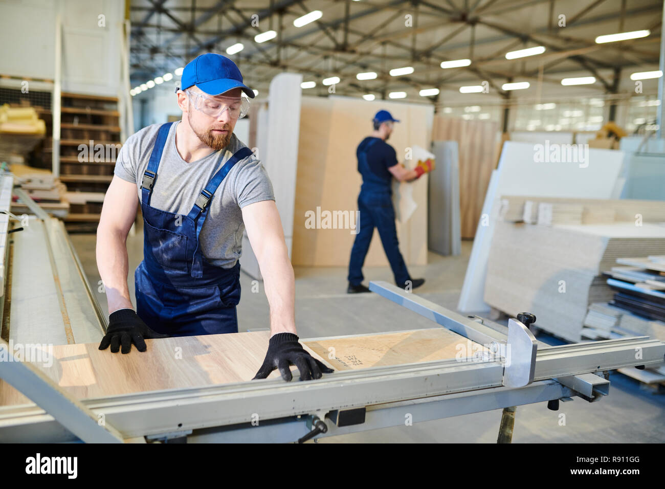 Worker measuring hi-res stock photography and images - Alamy