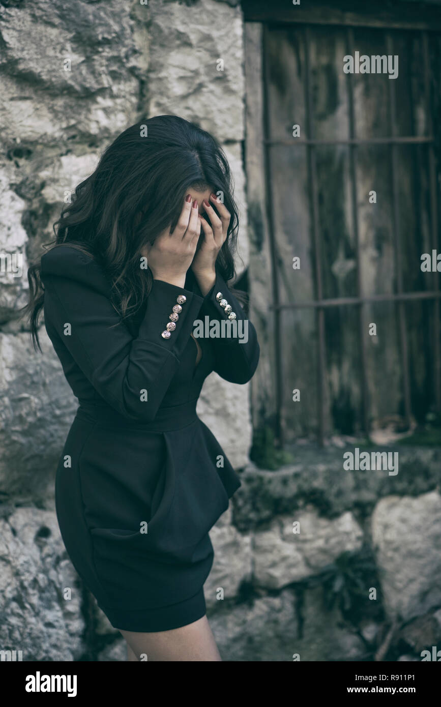 Hiding face dress not party hi-res stock photography and images - Alamy
