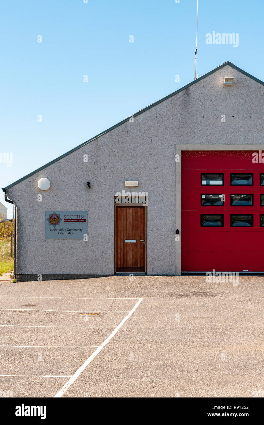 Scottish fire and rescue service hi-res stock photography and images ...