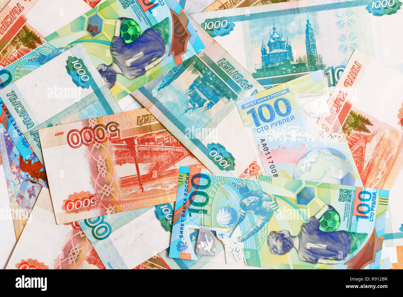 100 ruble banknote hi-res stock photography and images - Alamy