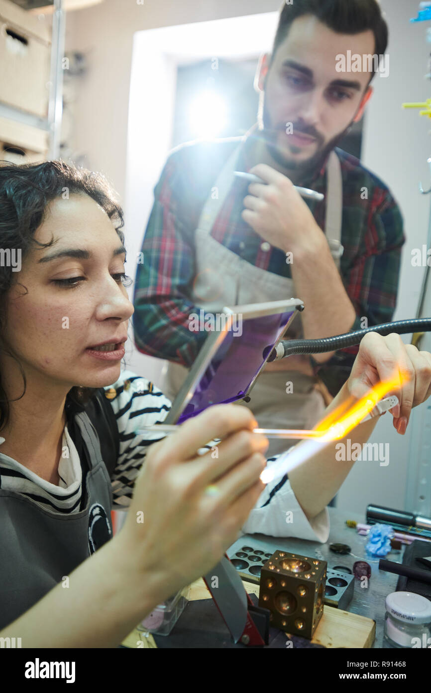 Glassworking hi-res stock photography and images - Alamy