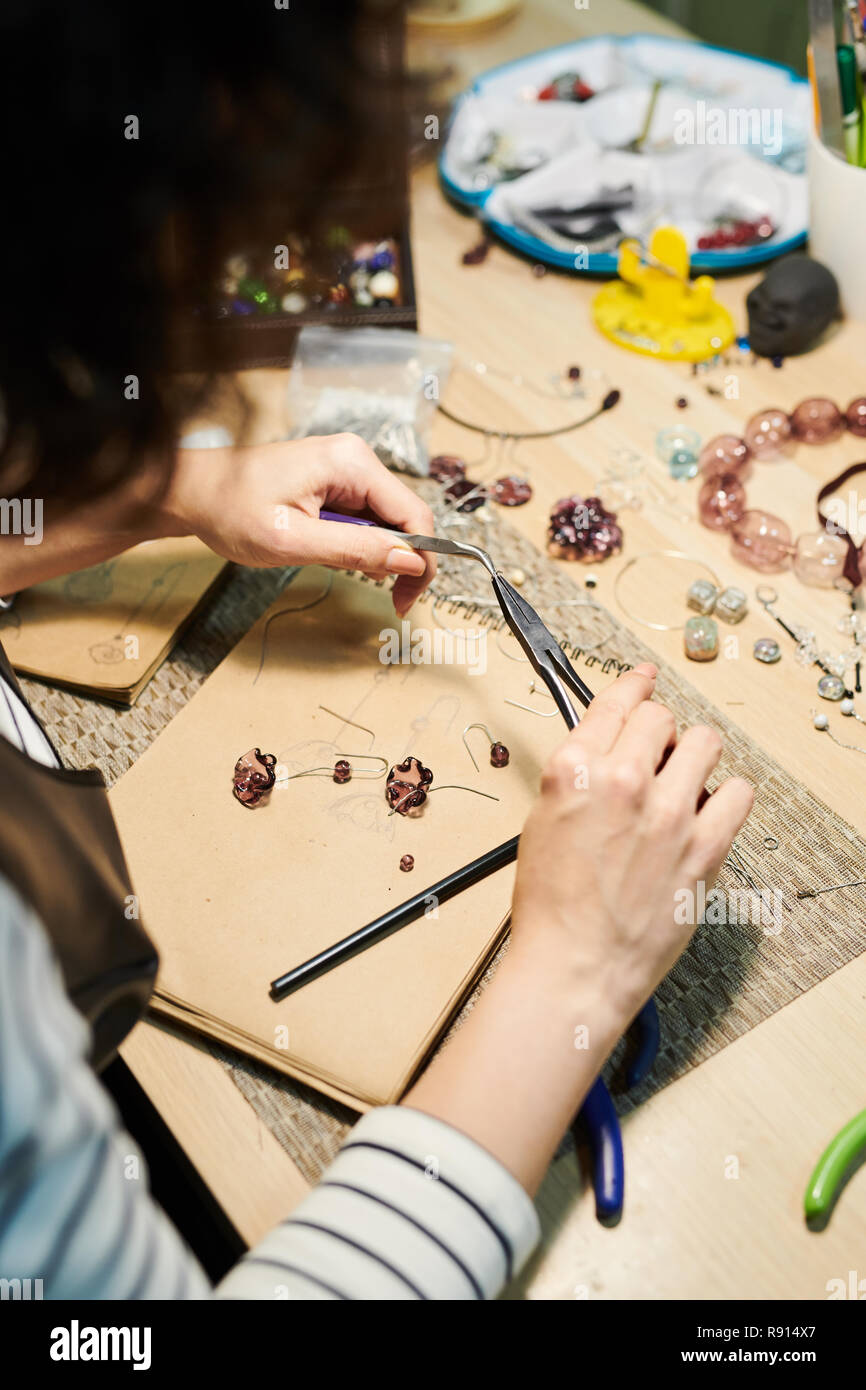 Hands creating hi-res stock photography and images - Alamy