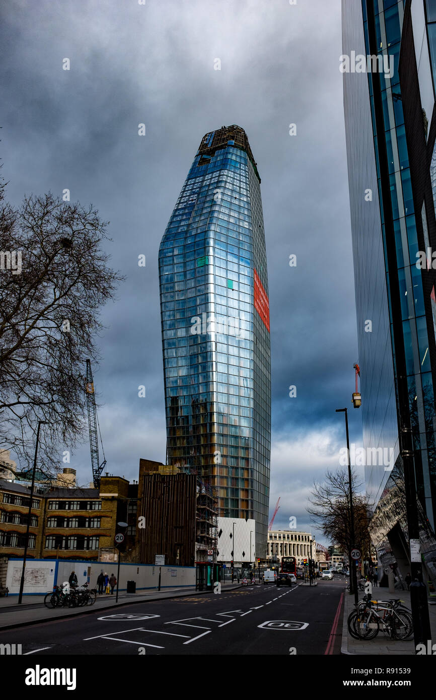 52 Story Building High Resolution Stock Photography and Images - Alamy