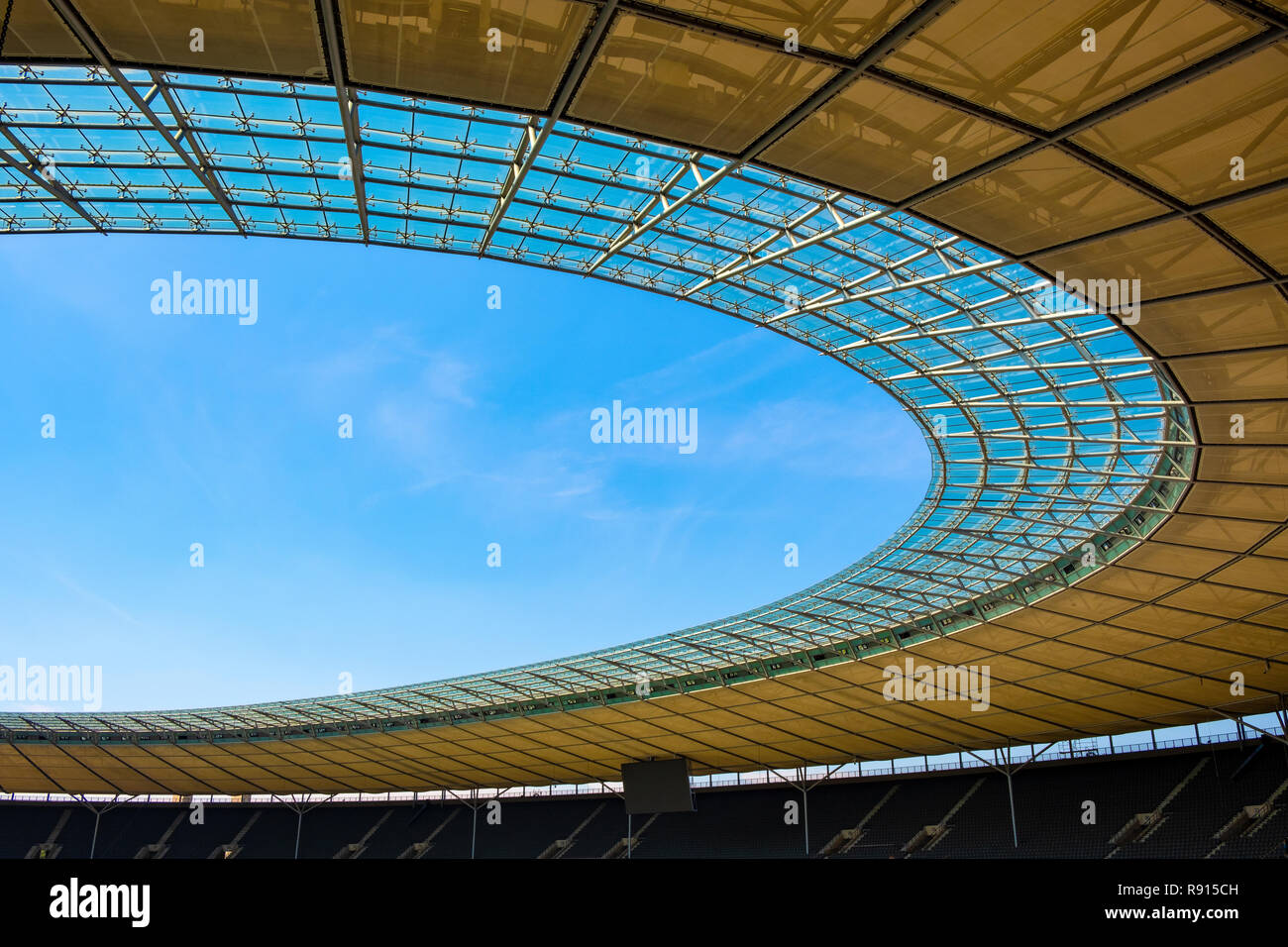 Berlin, Berlin state / Germany - 2018/07/31: Transparent roof covering ...