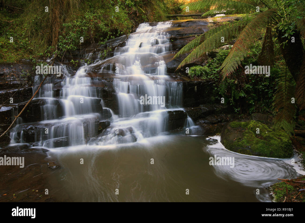 Exposed shale stages hi-res stock photography and images - Alamy