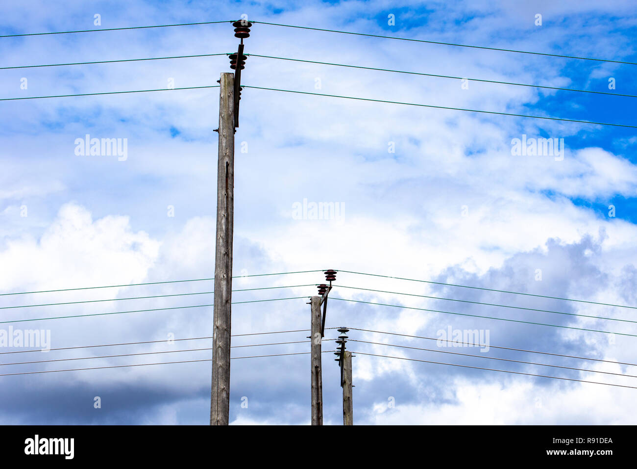 Overhead cable cables hi-res stock photography and images - Alamy