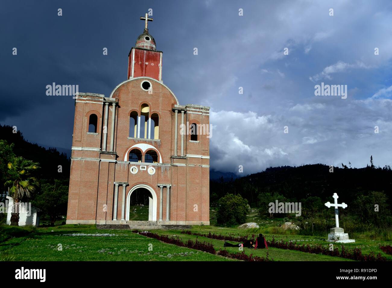 Cathedral - Old Yungay where an earthquake and landslide buried 25,000 ...