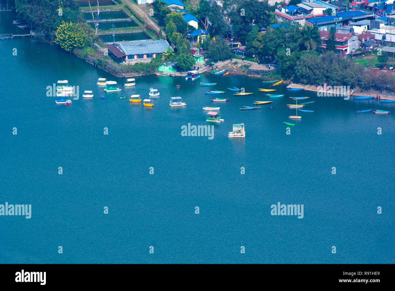 Lake top down view hi-res stock photography and images - Alamy