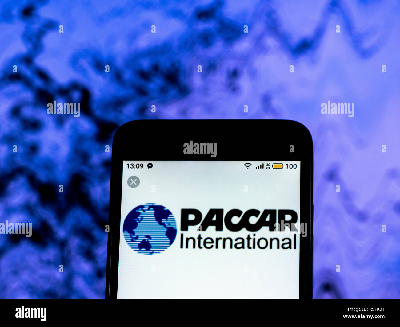 Logo paccar hi-res stock photography and images - Alamy