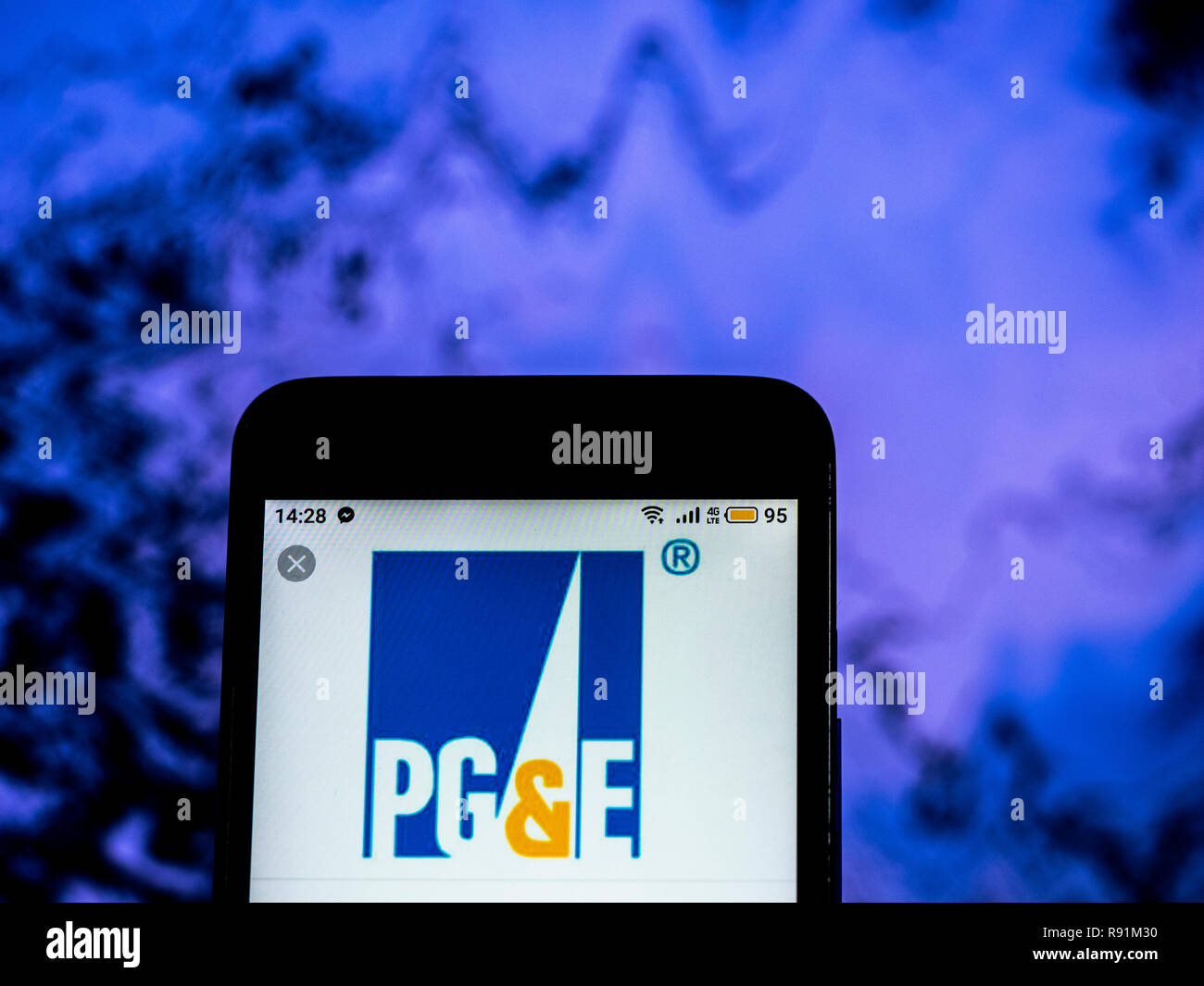 Pacific Gas and Electric Company Natural gas company logo seen ...