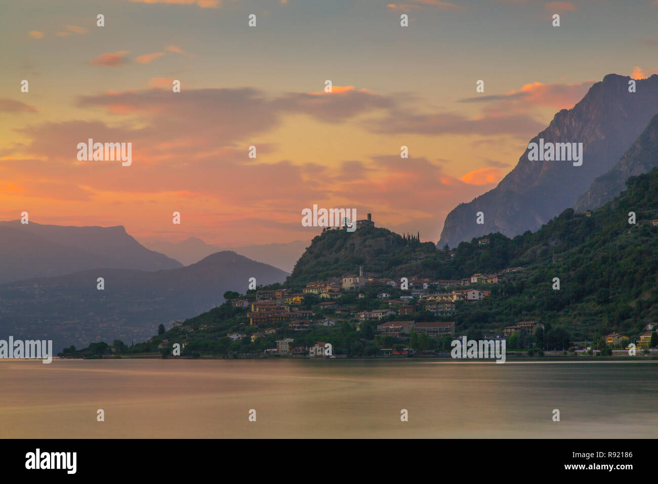 Northern italy place hi-res stock photography and images - Alamy