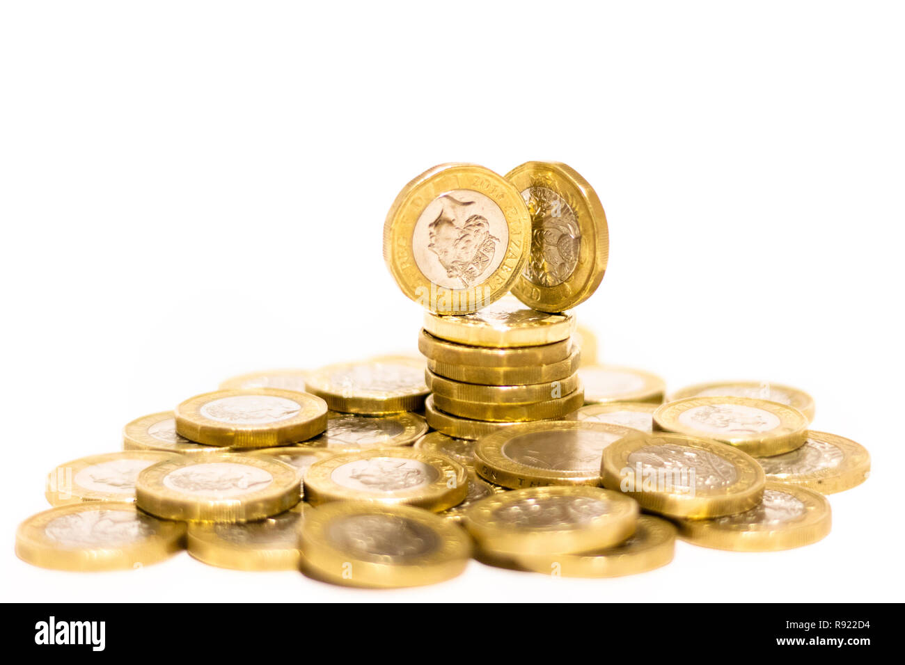 Stacks of new pound coins hi-res stock photography and images - Alamy